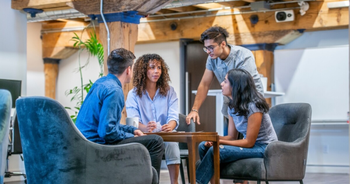 Vantage | Cultivating a Culture of Effective Communication Within Your Team